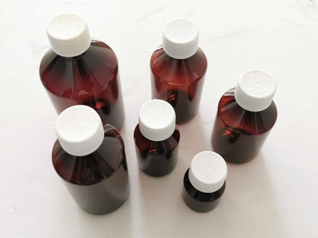 Pet fles dop kindersluiting - Plastic fles amber bruin DIN28 - YBMC